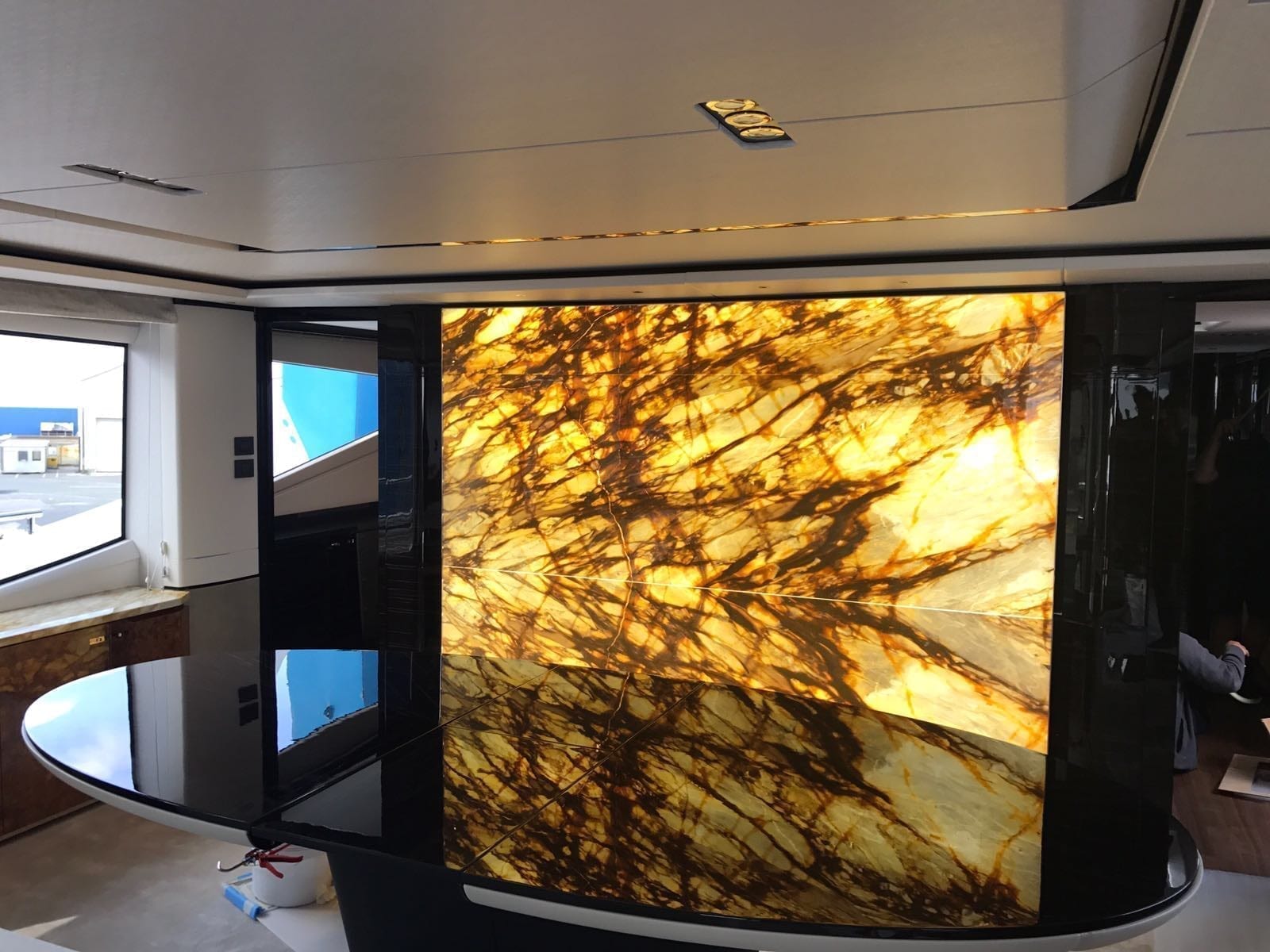 Backlit Stone - Gramablend