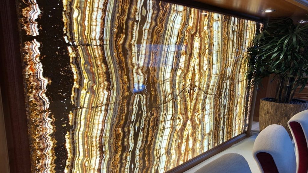 Plug & Play - Grama Blend UK for ultra light backlit stone